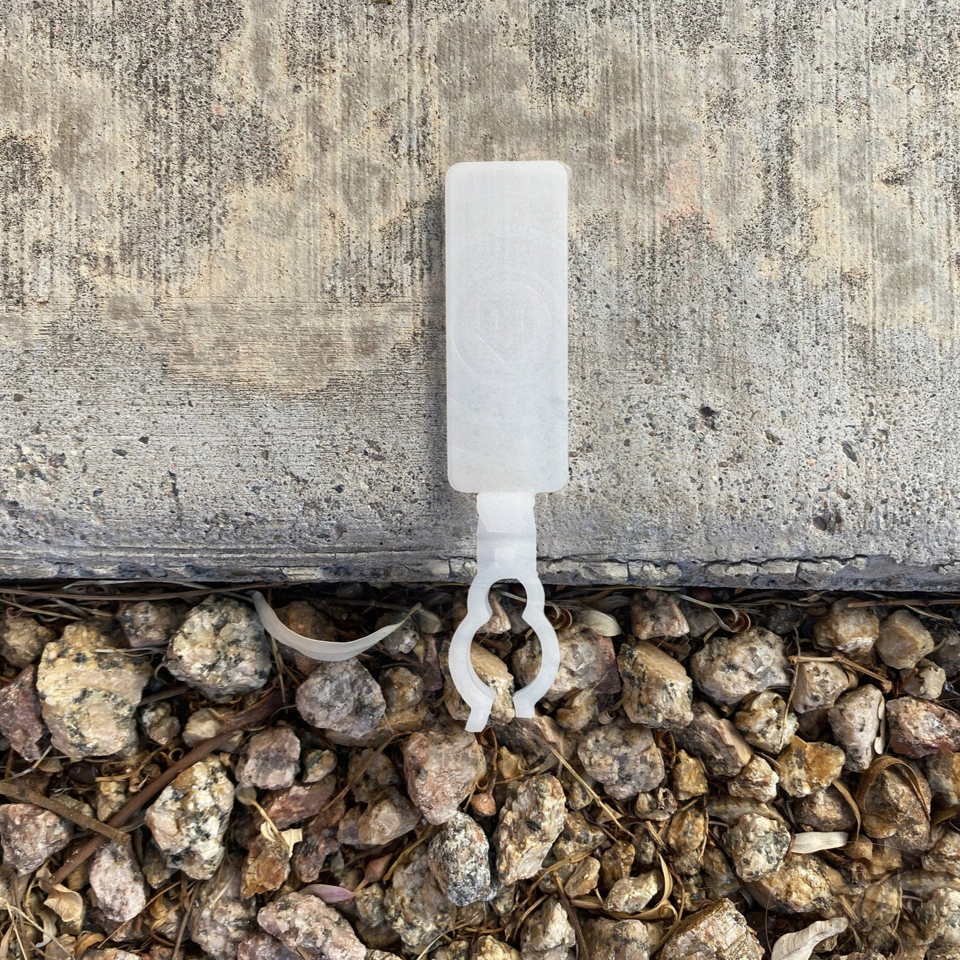 Max Pro™ Sticky Clips - Various Styles – Simple Living Solutions