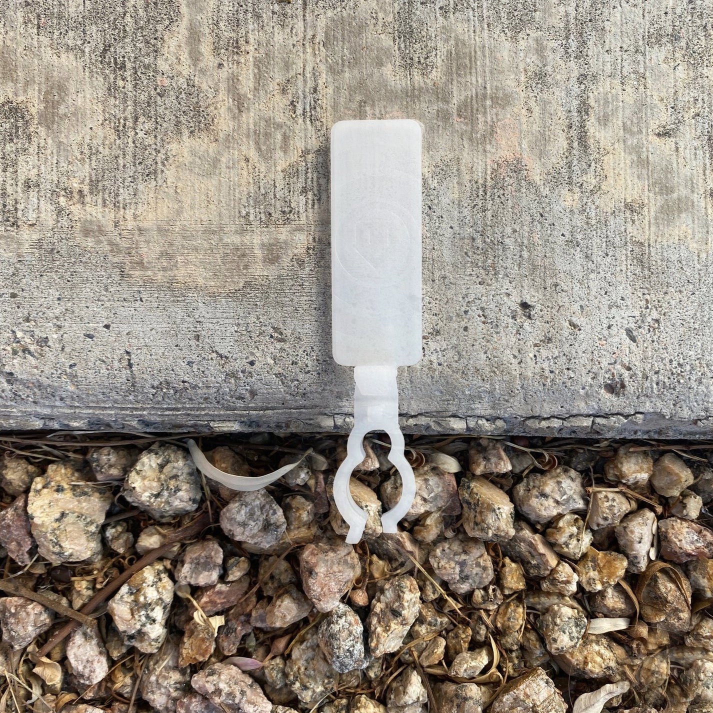 Max Pro™ Sticky Clips - Various Styles – Simple Living Solutions